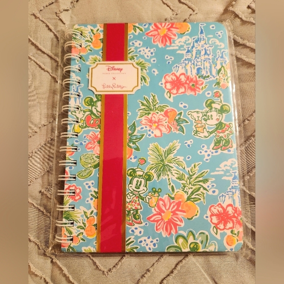 Lilly Pulitzer | Accessories | New Disney X Lilly Pulitzer Collab ...